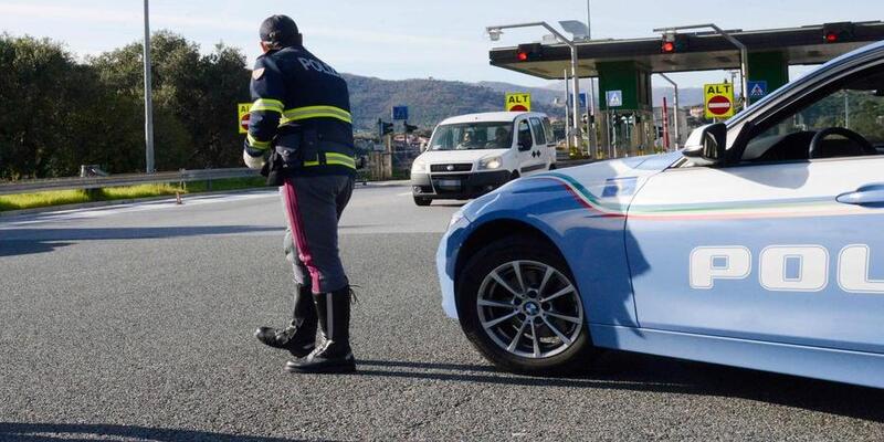 Nel 2023 la musica cambia, ecco cosa succede se commetti un infrazione ...